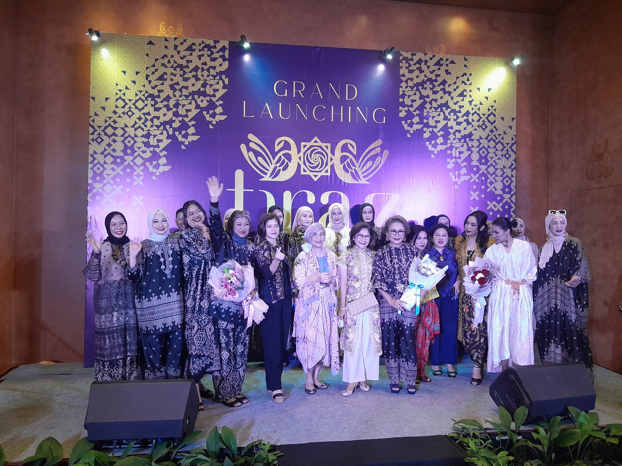 Grand Launching "TIRAZ" New Modest Wear by Batik Chic - Jawa Pos News